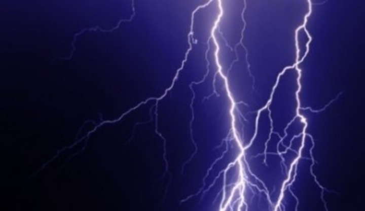 Blesk: Jak se chránit před nebezpečím blesků - Samuraj.cz