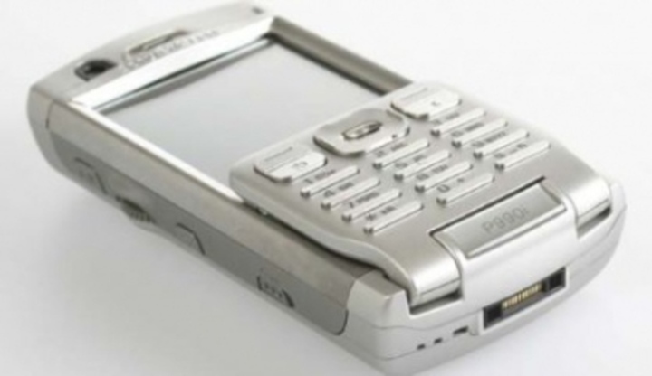 Sony Ericsson P990i: Aktivní dotykový displej a více funkcí - Samuraj.cz